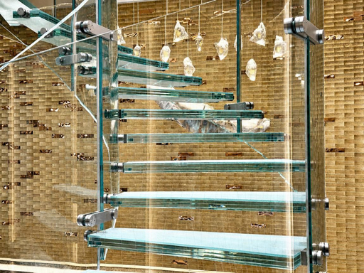 NorthGlass 5-tonnes floating staircase | GlassOnline.com - The World's ...